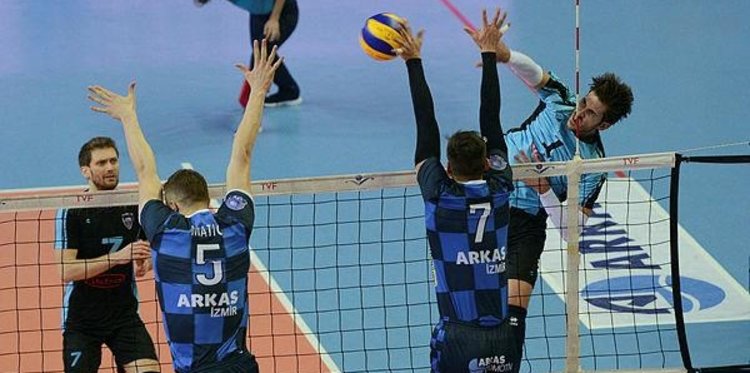 Arkas erteleme maçını kazandı - Son dakika Voleybol haberleri - Fotomaç