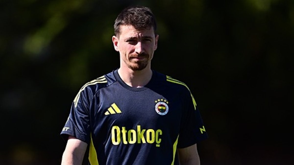 Mert ayrılmak istemiyor - Son dakika Fenerbahçe haberleri - Fotomaç