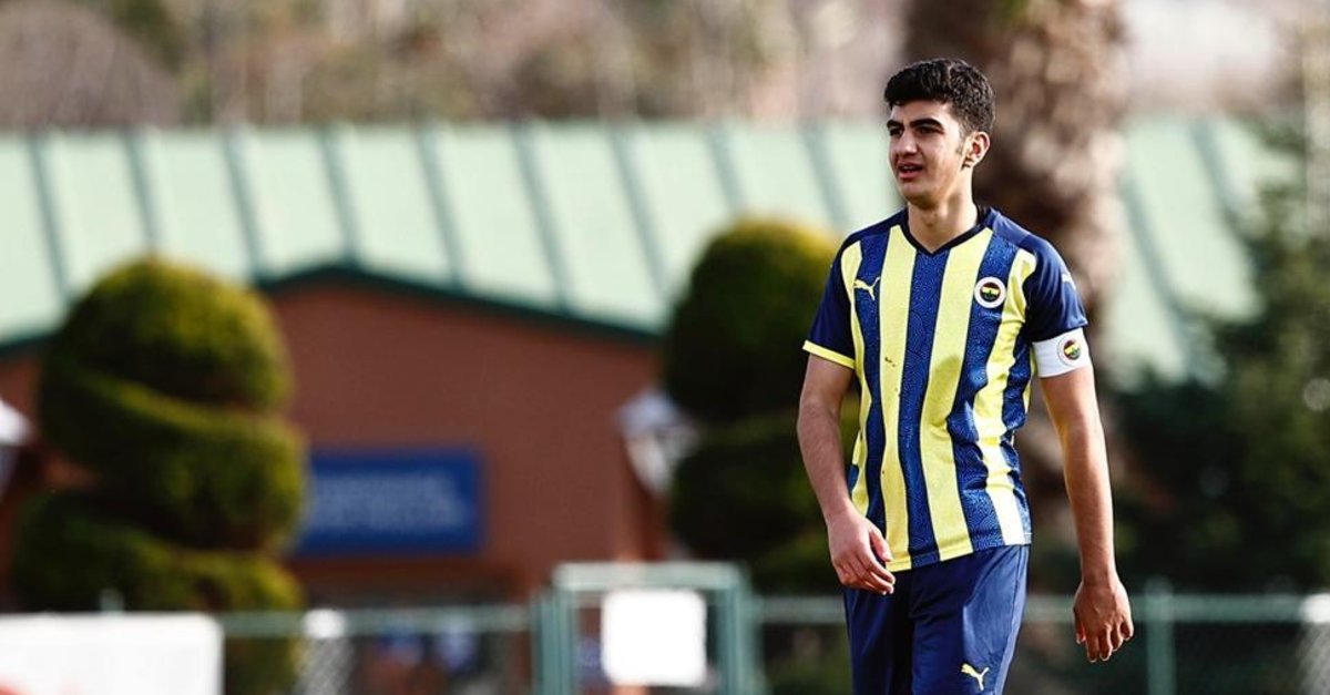 Yiğit Efe ilk kez kadroda - Son dakika Fenerbahçe haberleri - Fotomaç