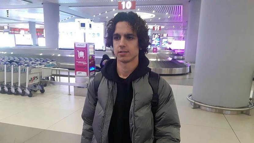 Emre Demir Fenerbahçe için İstanbul’a geldi! İşte ilk görüntüler | Emre ...