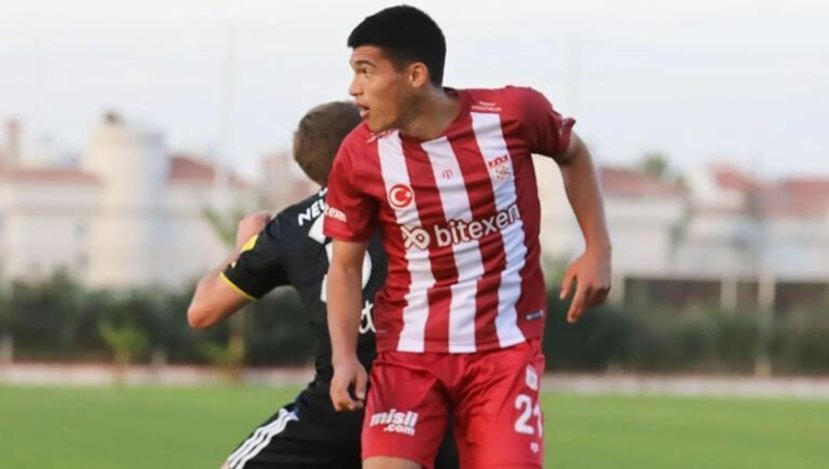 Emre Gökay için kuyruk - Son dakika Sivasspor haberleri - Fotomaç