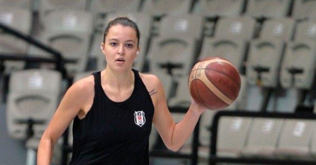 İrem Naz Topuz 1 yıl daha uzattı - Son dakika Beşiktaş haberleri - Fotomaç