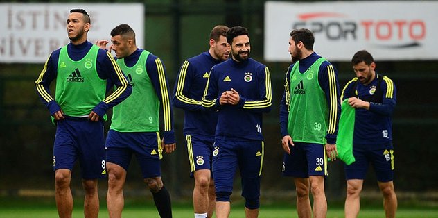 4 gole 1 gün izin - Son dakika Fenerbahçe haberleri - Fotomaç